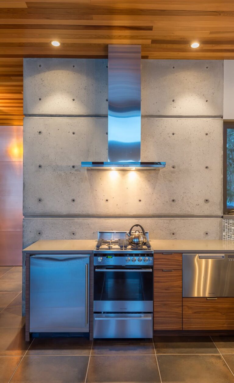 Beach Drive Studio | Designs Northwest Architects